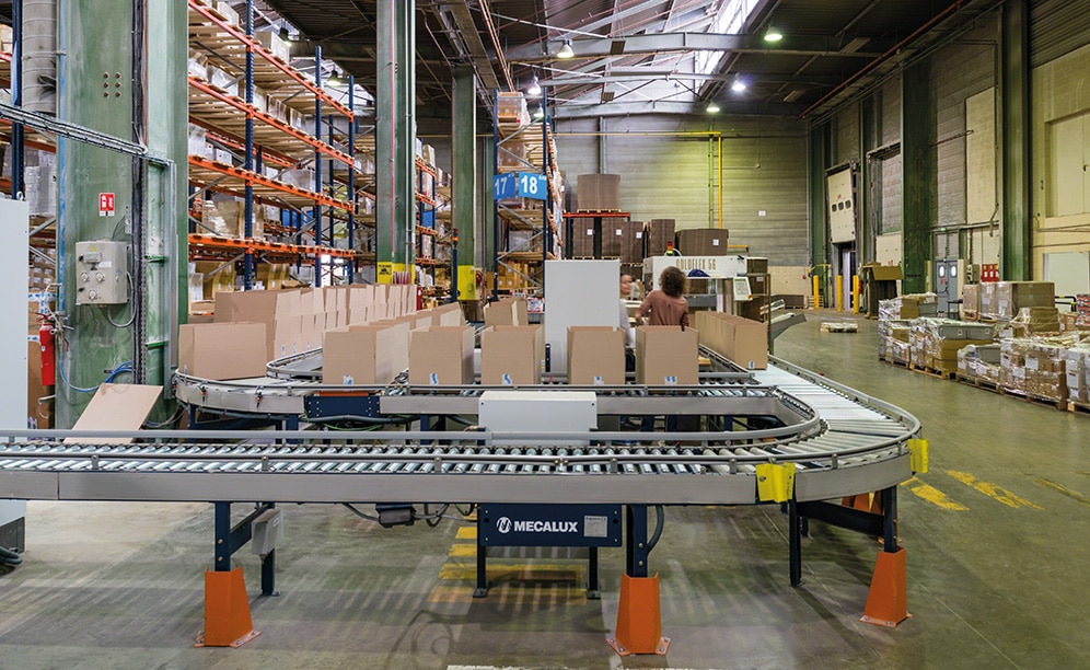 Caso práctico depósito de picking con transportador de Vynex en Francia ...